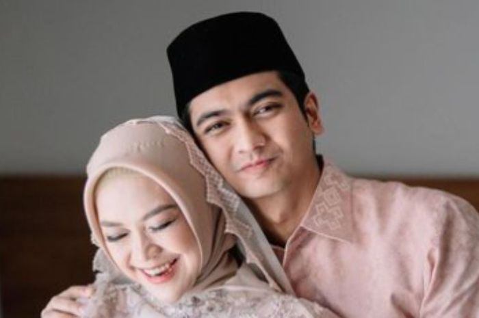 3 Pernikahan Artis Indonesia Digelar Mewah, Namun Berujung Cerai - Semua Halaman - Ntvnews.id