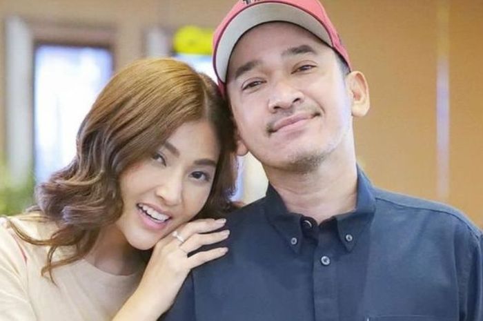 Fakta-fakta Isu Keretakan Rumah Tangga Ruben Onsu dan Sarwendah - Semua ... Fakta-fakta Isu Keretakan Rumah Tangga Ruben Onsu dan Sarwendah - Semua ...