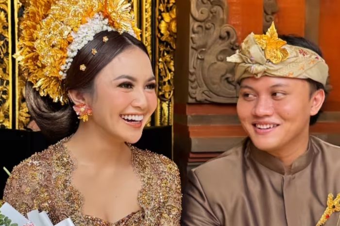 5 Tema Keren Foto Prewedding Ala Rizky Febian dan Mahalini - Semua ...