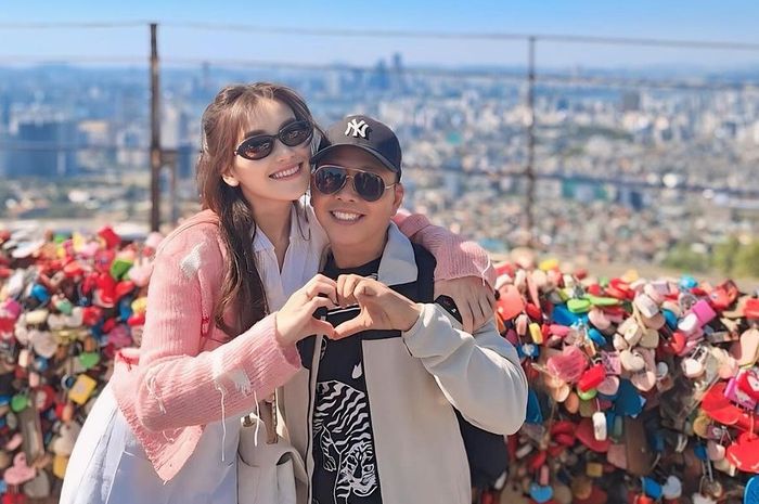 Ayah Rozak Ulang Tahun, Ayu Ting Ting Kirim Doa Bikin Haru - Semua ... Ayah Rozak Ulang Tahun, Ayu Ting Ting Kirim Doa Bikin Haru - Semua ...