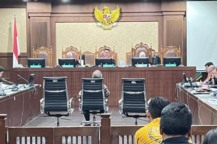 SYL Perintahkan Eks Sekjen Kementan Briefing Anak Buah yang Mau Diperiksa KPK - Ntvnews.id