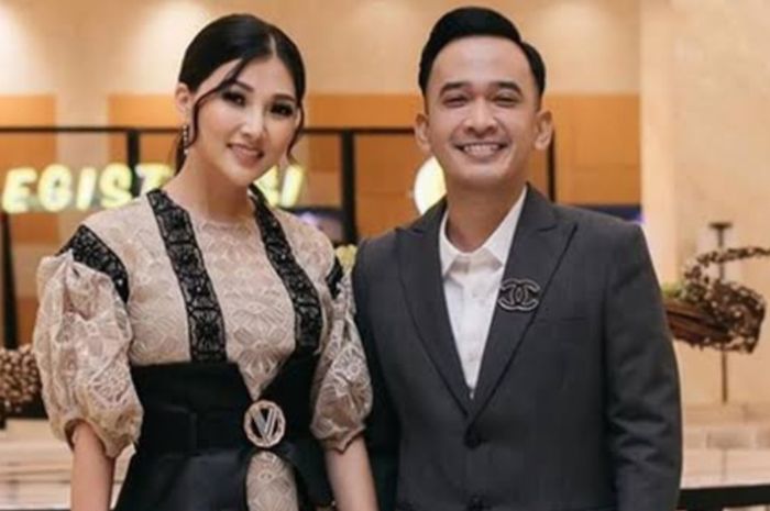 Ruben Onsu dan Sarwendah Kompak Mangkir Sidang Cerai - Ntvnews.id