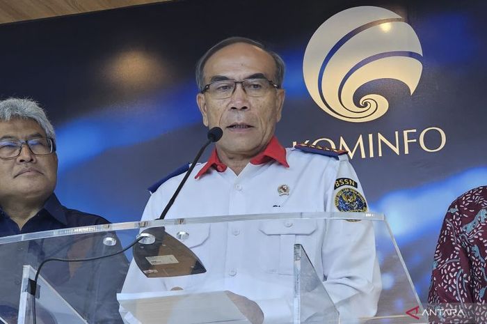 Jokowi Panggil Menteri dan Kepala Badan Siber ke Istana, Bahas Serangan ... Jokowi Panggil Menteri dan Kepala Badan Siber ke Istana, Bahas Serangan ...
