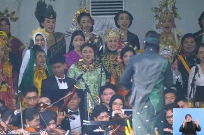 Musik Meriah Gita Bahana Nusantara Warnai Upacara HUT Ke-79 RI di Istana Merdeka - Semua Halaman ...