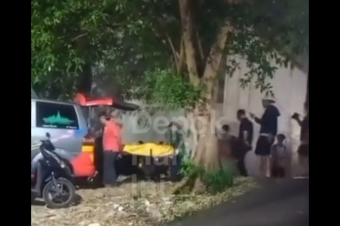 Mayat dengan Luka Gorok Ditemukan di Kos-kosan Beji Depok - Semua Halaman - Ntvnews.id