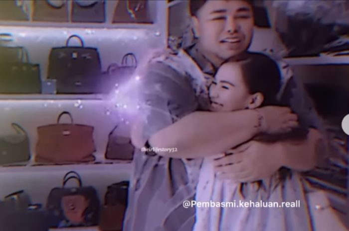 Video Kebahagiaan Ayu Ting Ting Dipeluk Ivan Gunawan - Ntvnews.id Video Kebahagiaan Ayu Ting Ting Dipeluk Ivan Gunawan - Ntvnews.id