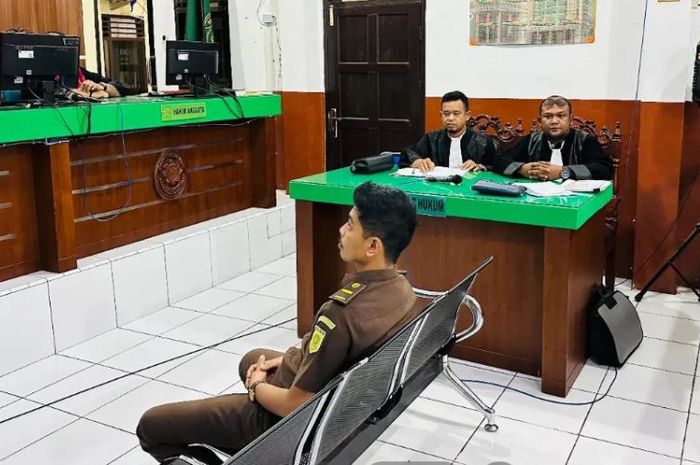 Beredar di Medsos, Jaksa Disidang Usai Kritik Penyalahgunaan Mobil ... Beredar di Medsos, Jaksa Disidang Usai Kritik Penyalahgunaan Mobil ...