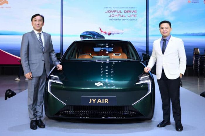 Maskapai China Luncurkan Sedan Listrik di Thailand Sebelum Debut di ...