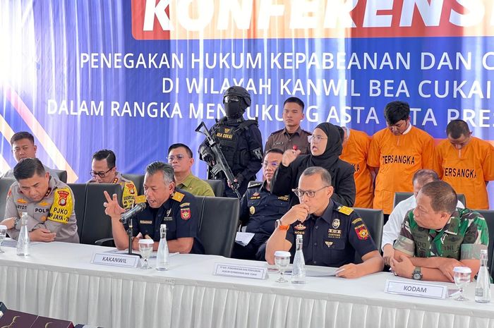 22 Juta Batang Rokok-Miras Ilegal Diamankan Bea Cukai, Rugikan Negara Rp21,5 M - Ntvnews.id