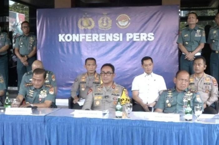 Pangkoarmada Ungkap Alasan Oknum TNI AL Bawa Senjata di Tol Merak - Ntvnews.id