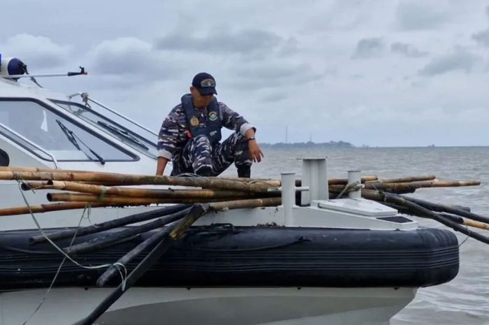 7 Prajurit TNI AL Cedera saat Bongkar Pagar Laut - Ntvnews.id