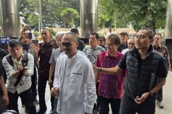 Abraham Samad Laporkan Dugaan Korupsi Sertifikat Pagar Laut Tangerang ke KPK - Ntvnews.id