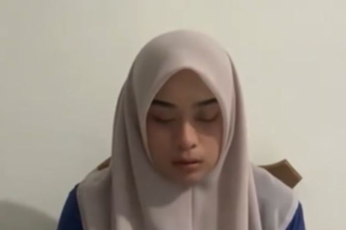 Viral! Video 5 Menit Bu Guru Salsa Joget Tanpa Busana, Ngaku Dijebak Pacar - Ntvnews.id