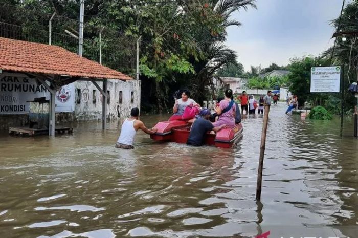 BPBD Tangerang: 3.000 Warga Terdampak Banjir Akibat Luapan Sungai - Ntvnews.id