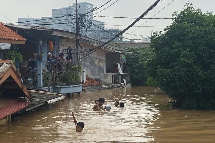 85 RT di Jakarta Masih Terendam Banjir Pagi Ini - Ntvnews.id