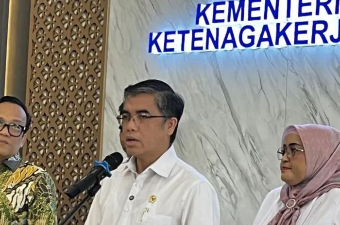 Menaker Pastikan Hak Korban PHK Sritex Segera Dicairkan - Ntvnews.id