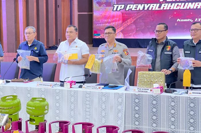 Bareskrim Bongkar Kasus LPG 12 Kg Diisi Gas Melon - Ntvnews.id