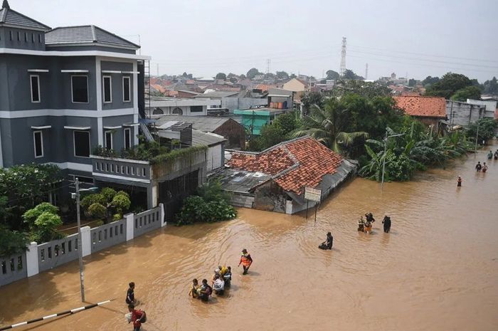 29 RT di Jakarta Kembali Terendam Banjir, Ketinggian Air Capai 2,5 Meter - Ntvnews.id