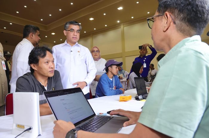 Menaker Ungkap Pengajuan Klaim JHT Eks Pekerja Sritex Hampir 100 Persen, JKP Rampung Segera ...