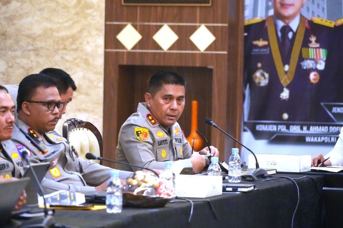 Kala Tiga Pejabat Polda Metro Jaya Diberi 'Hadiah' Kapolri - Ntvnews.id