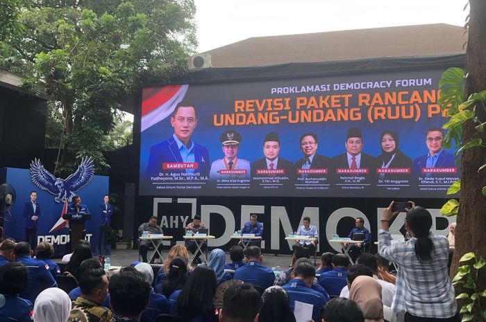 AHY Instruksikan Kader Demokrat Dorong Pembahasan Revisi UU Pemilu - Ntvnews.id