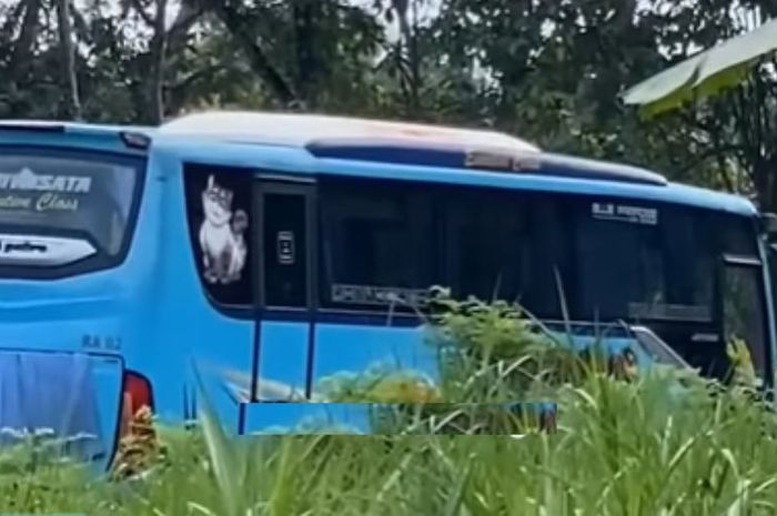 Diduga Rem Blong, Bus di Salatiga Terlibat Kecelakaan Maut - Ntvnews.id