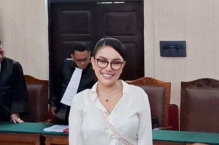 Alasan Nikita Mirzani Histeris di Sidang Kasus Asusila Vadel Badjideh - Ntvnews.id