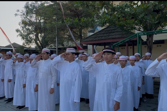 HUT RI, Dewan Syariah Kota Surakarta Gelar Upacara hingga Pawai ...
