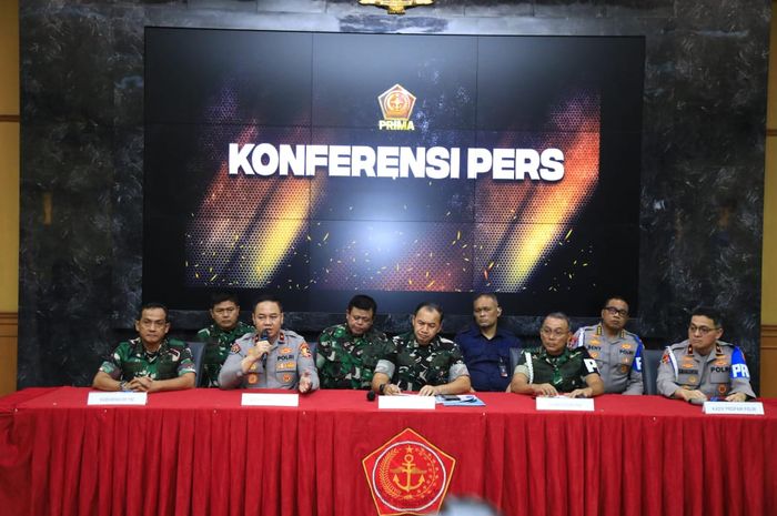 Polri dan TNI Tegaskan Sinergi Pulihkan Keamanan Usai Demo Rusuh ...
