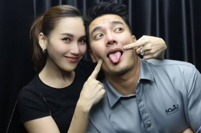 Ayu Ting Ting dan Boy William Diminta Segera Naik Pelaminan - Ntvnews.id