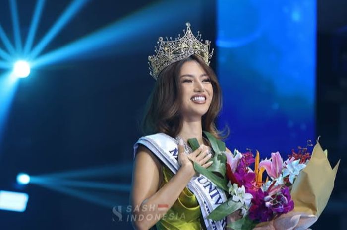 Profil Sanly Liu, Influencer Multitalenta yang Raih Mahkota Miss ...