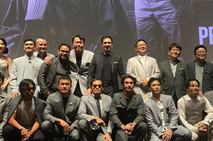 Lee Chang-hee Puji Akting Rio Dewanto dan Reza Rahadian di Film ...