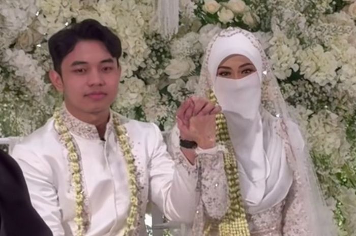 Fiki Naki Resmi Menikah dengan Tinandrose - Ntvnews.id