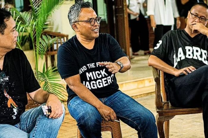 Kolaborasi Denny Siregar, Cak Islah dan Rudy Soedjarwo di Film Tanah ...