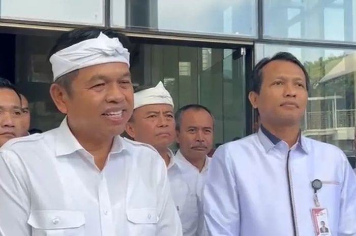 Tangis Haru Dedi Mulyadi Bakal Angkat Anak yang Lulus dari Barak Militer - Ntvnews.id