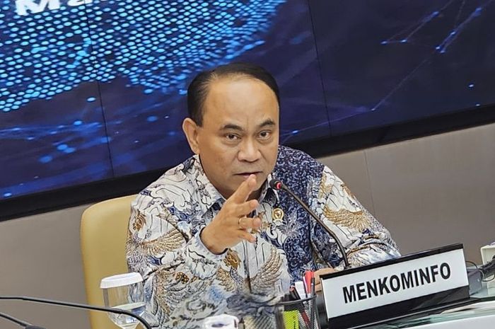 Budi Arie Tegur Keras 5 Dompet Digital Fasilitator Judi Online ...