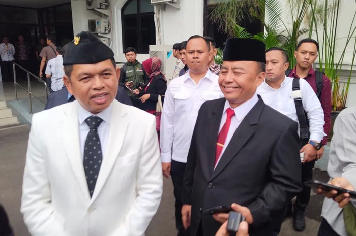 Kepsek Dicopot Buntut Study Tour ke Bali, SMAN 6 Depok Minta Maaf ke Dedi Mulyadi - Ntvnews.id