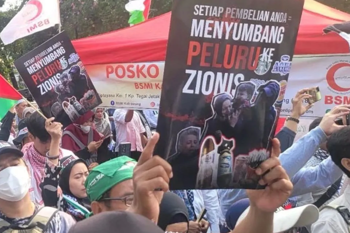 MUI: Aksi Boikot Buat Masyarakat Beralih ke Produk Lokal - Ntvnews.id