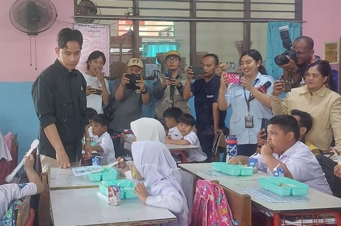 Ini Jadwal Makan Bergizi Gratis Anak Sekolah PAUD Hingga SMA Mulai Januari 2025 - Ntvnews.id