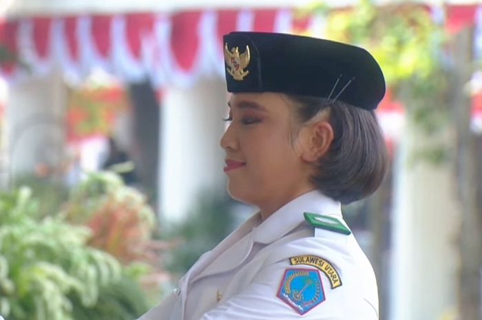 Profil Bianca Alessia, Pembawa Baki Bendera HUT ke-80 RI di Istana ...